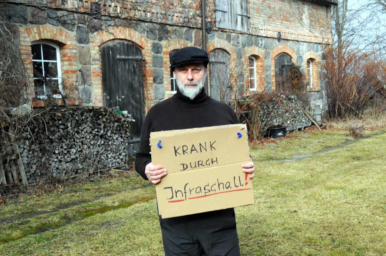 Robert Niebach (60) aus der Uckermark leidet unter den Energie-Giganten ...