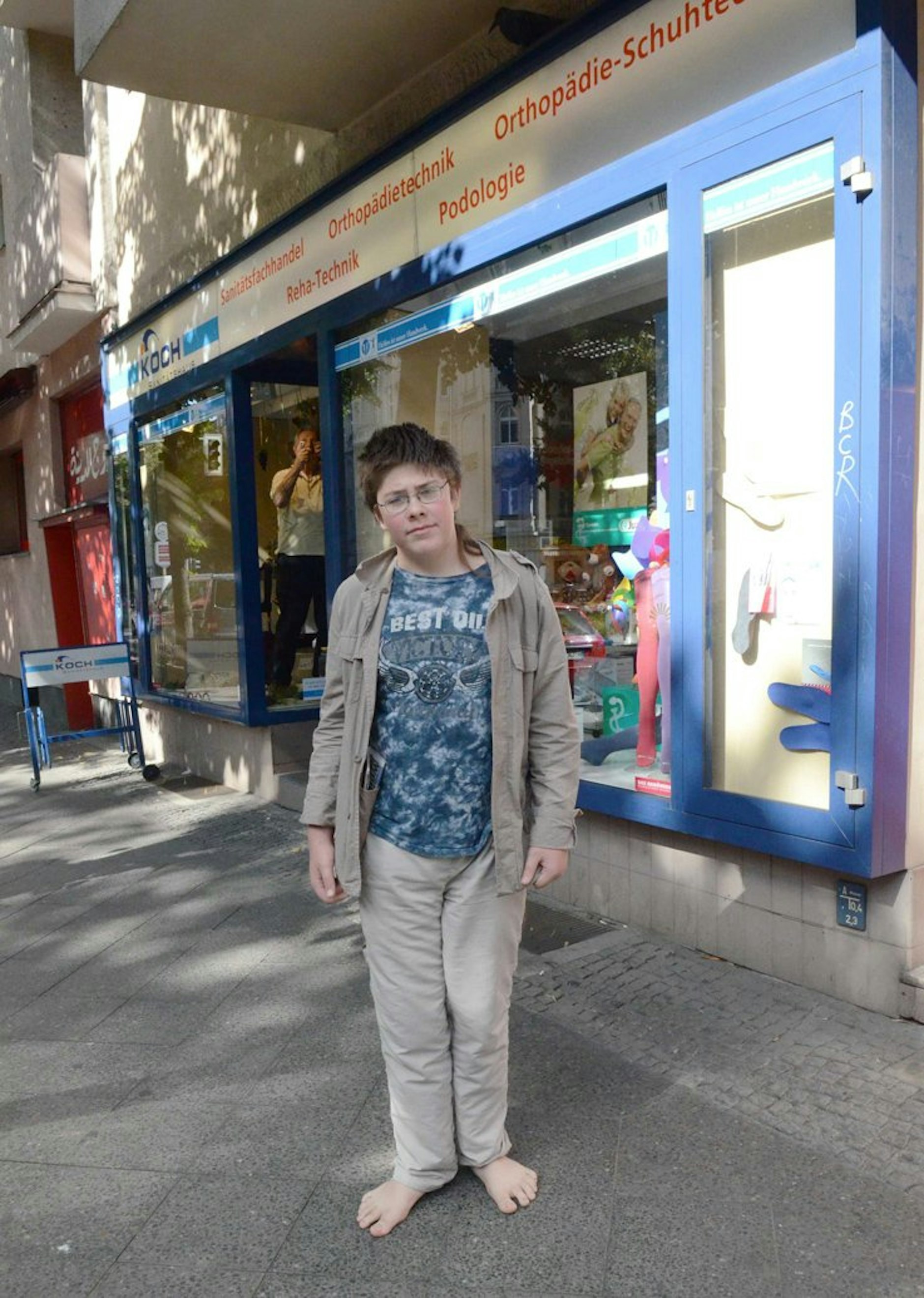 Kevin: Schuhe da – ab in die Schule