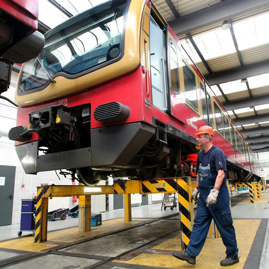 Bahn klagt gegen Bombardier: S-Bahn: Das Chaos-Imperium schlägt zurück Bahn klagt gegen Bombardier: S-Bahn: Das Chaos-Imperium schlägt zurück
