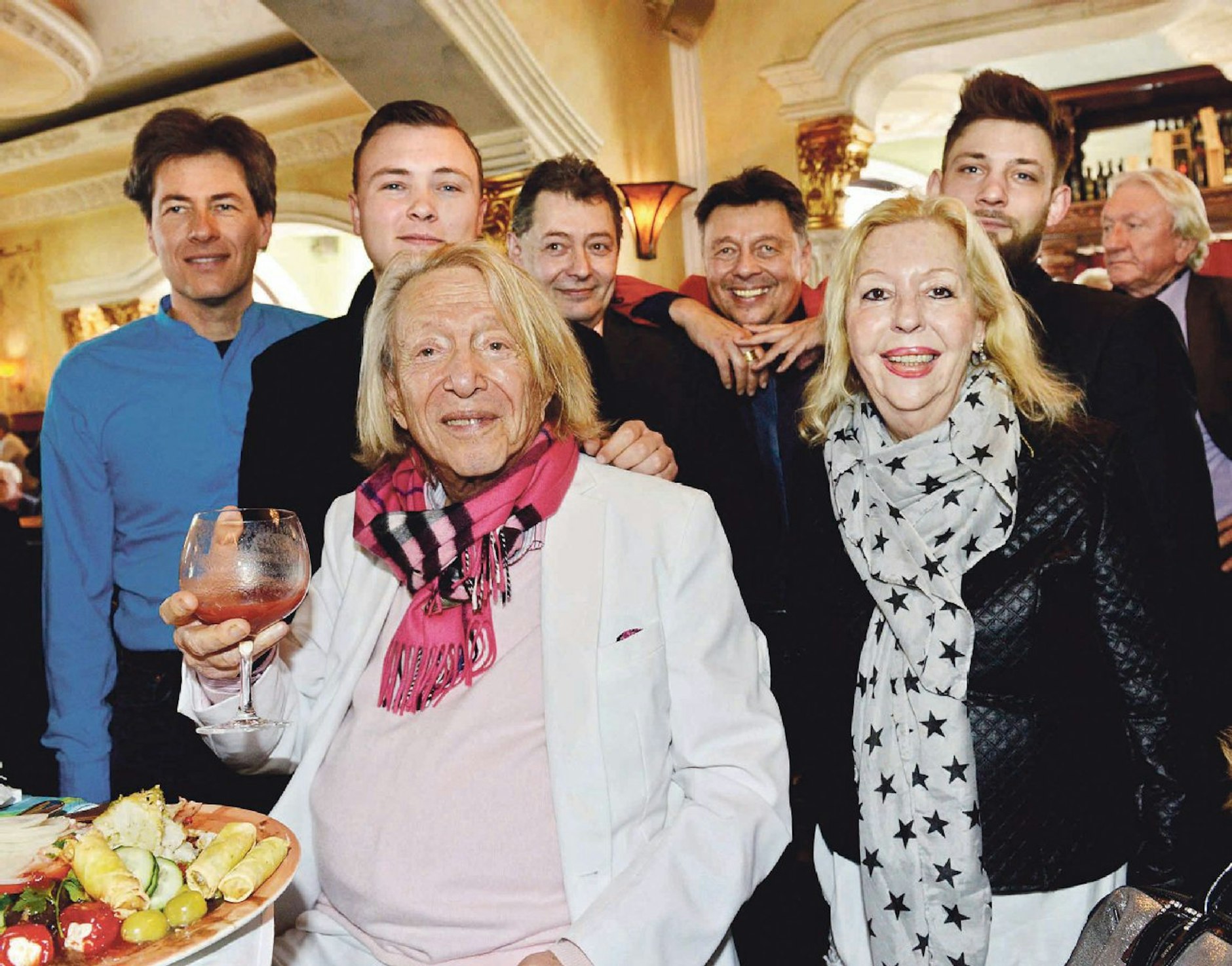 Rolf Eden feiert Geburtstag - und die Familie kommt