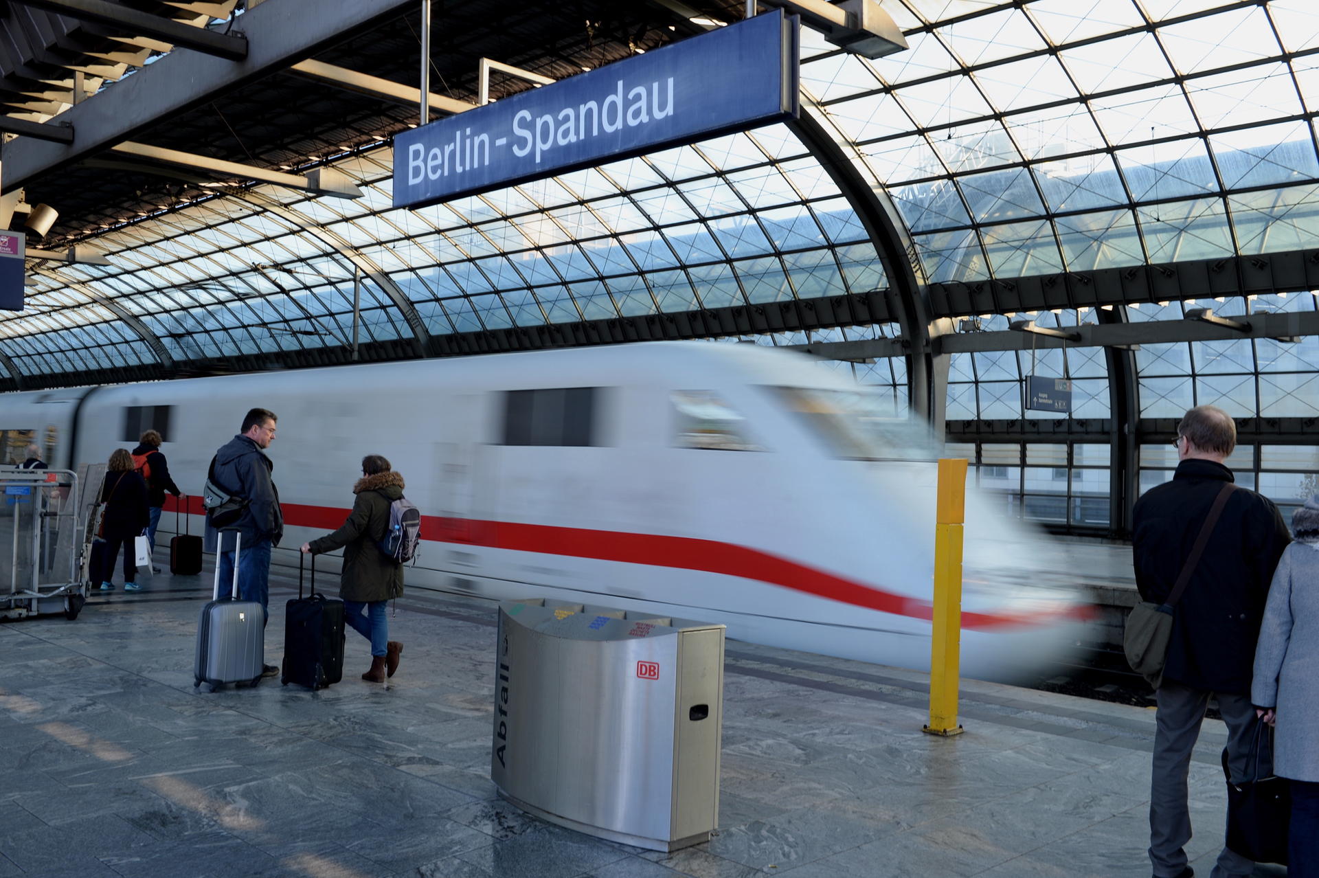ICE fährt in Spandau ohne Halt durch