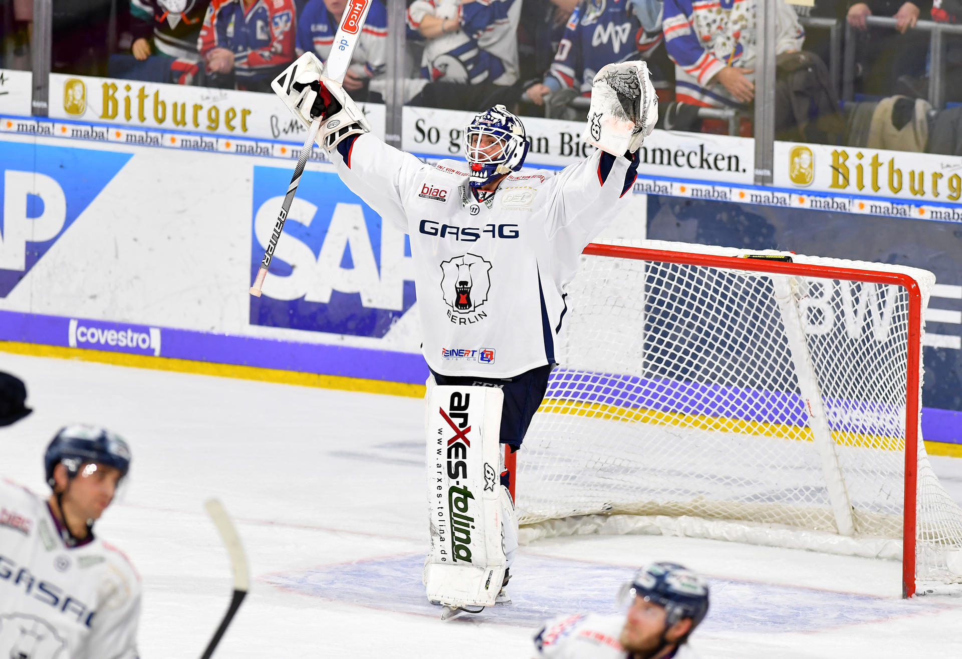 Nach Sieg gegen die Adler : Darum ist Trainer Clement Jodoin immer noch ...