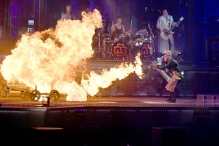 Neues Musikvideo von Rammstein: Versteckte Hinweise! DAS verrät der Clip zum Hit „Adieu“ über ...