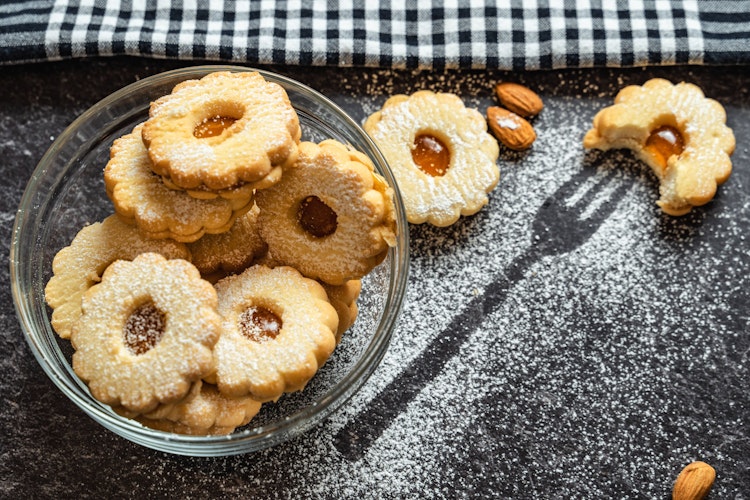 Das geniale Rezept für Linzer Kekse – diese Plätzchen werden garantiert ...