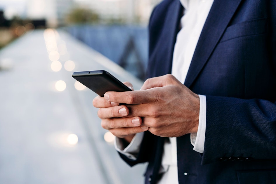 Wie halten Sie eigentlich Ihr Handy? Wir verraten Ihnen, ob das ...