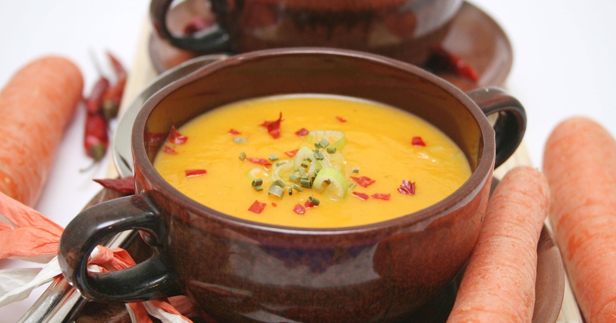 Lecker, günstig, gut für die Figur: Rezept für scharfe Möhrensuppe mit ... Lecker, günstig, gut für die Figur: Rezept für scharfe Möhrensuppe mit ...