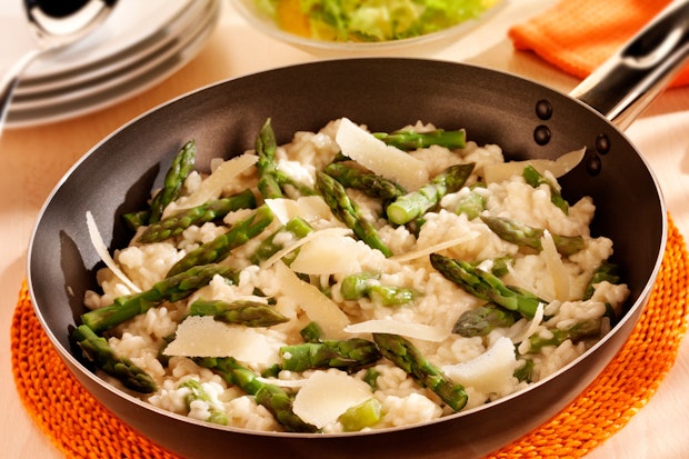Rezept für einfaches Spargel-Risotto: Dieses cremige Saison-Gericht ist ...