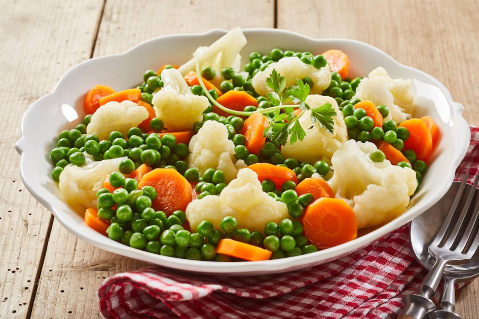 Rezept für Leipziger Allerlei: Gemüse mit cremiger Sauce aus dem DDR-Kochbuch