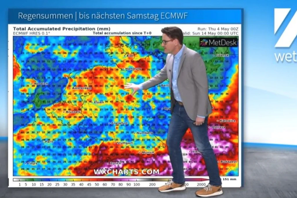Heftiges Wetter: Krasse Luftmassengrenze +++ Hier knallt's heute richtig
