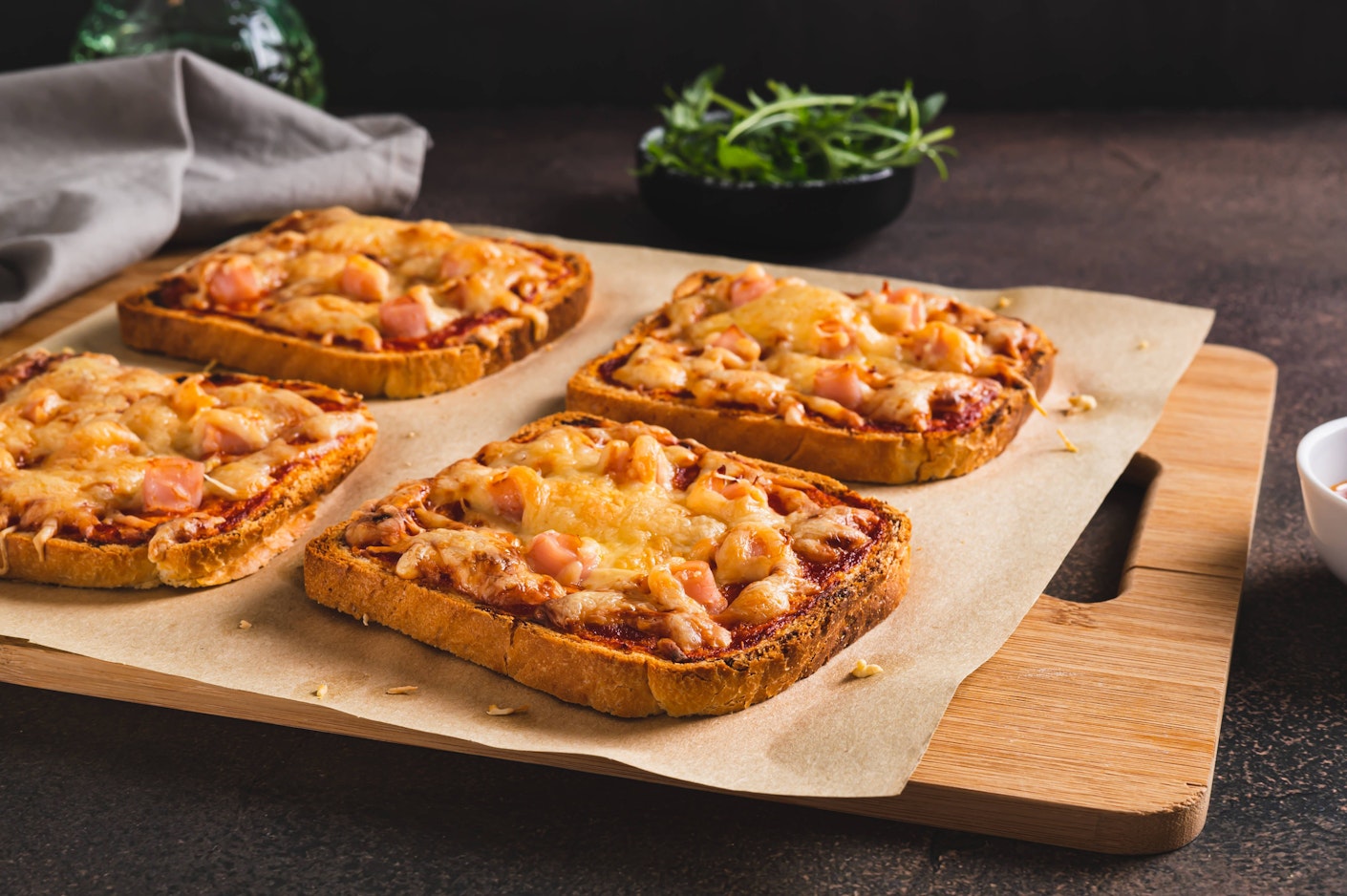 DDR-Rezept: Kennen Sie Feuertoast? Die beste Karlsbader Schnitte!